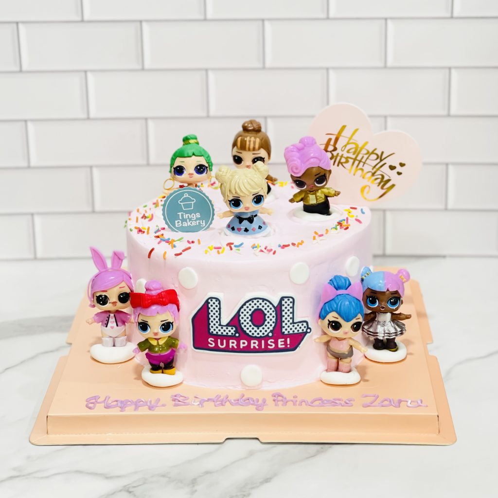 Demon Slayer Tanjiro Theme Cake