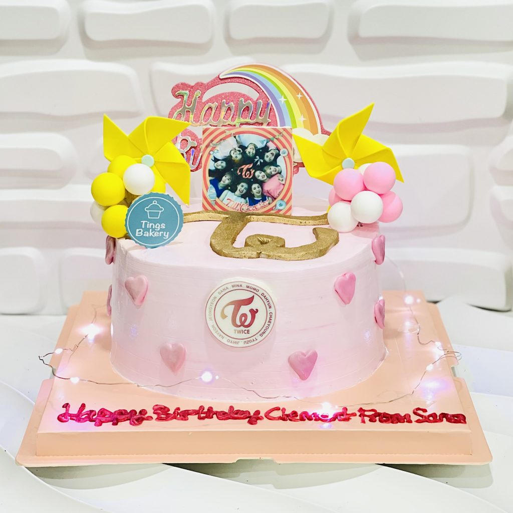 Kpop TWICE Cake