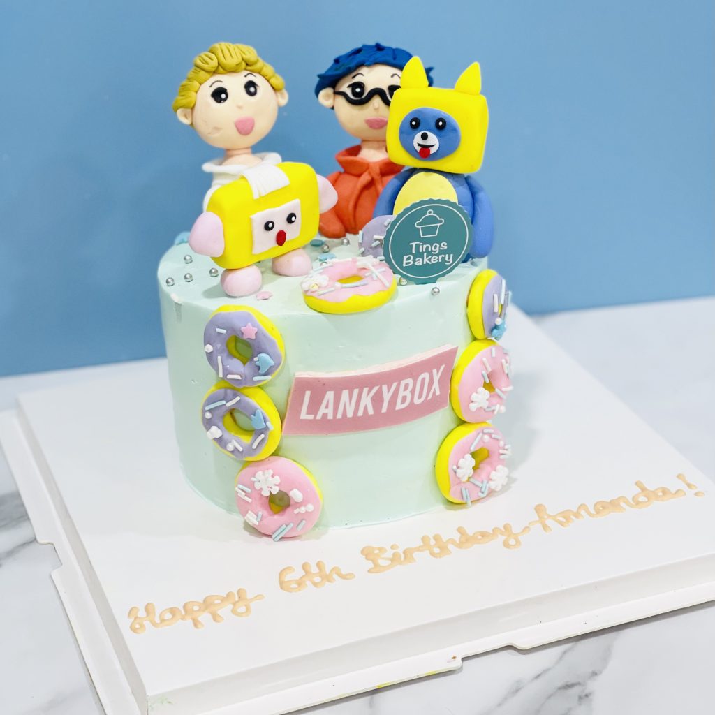 LankyBox Theme Cake